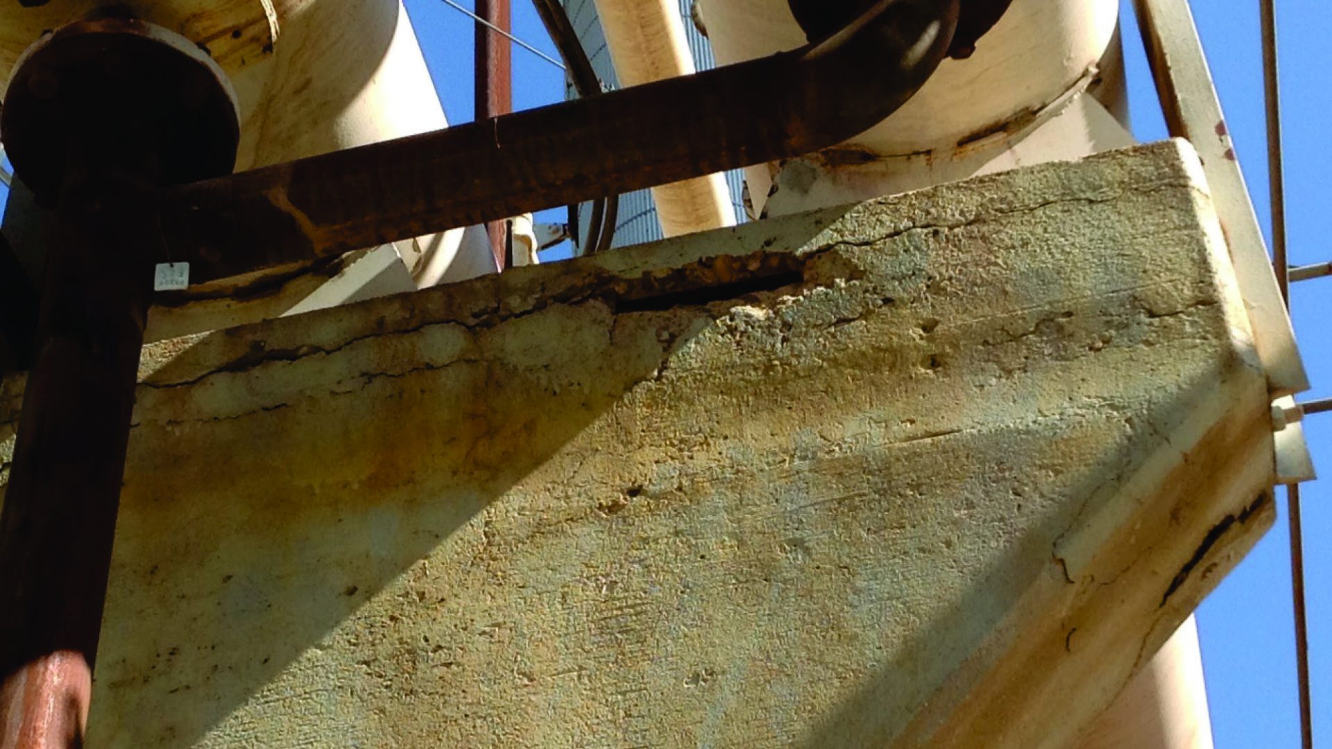 concrete-pipe-rack-deterioration | STRUCTURAL